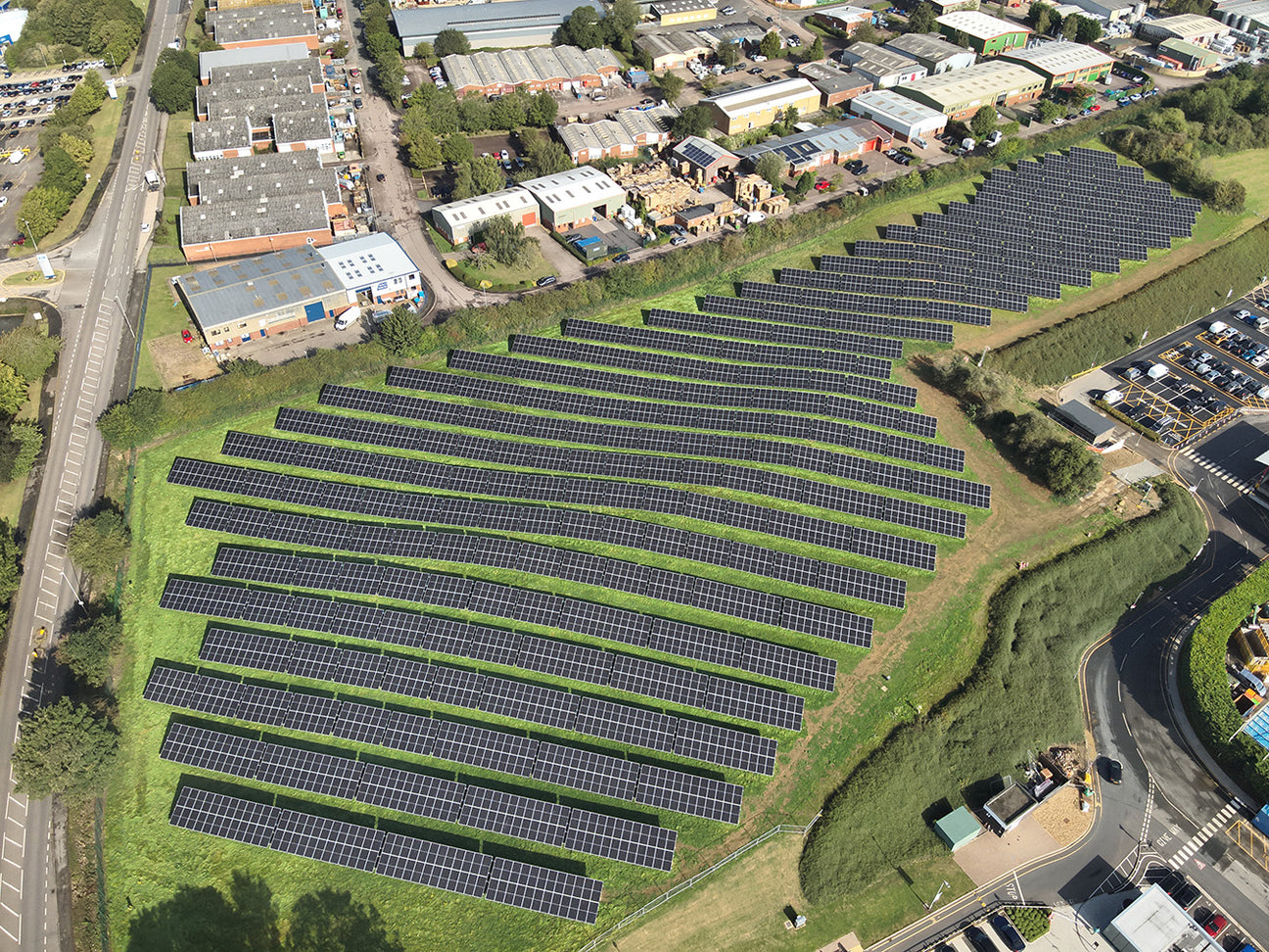 Solar & BESS – Aniron-renewable